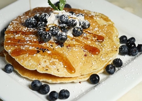 Deadline Detroit | The Breakfast Loft: Detroiter, 24, Serves Brunch ...