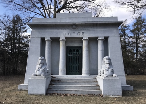 Deadline Detroit | Gallery: Crypt by crypt through Woodlawn Cemetery ...